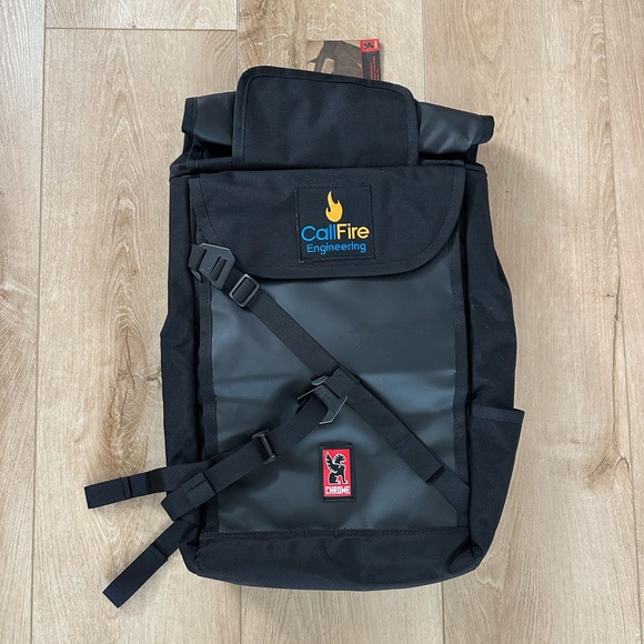 Chrome Industries | Bags | New Chrome Industries Bravo 2 Backpack ...